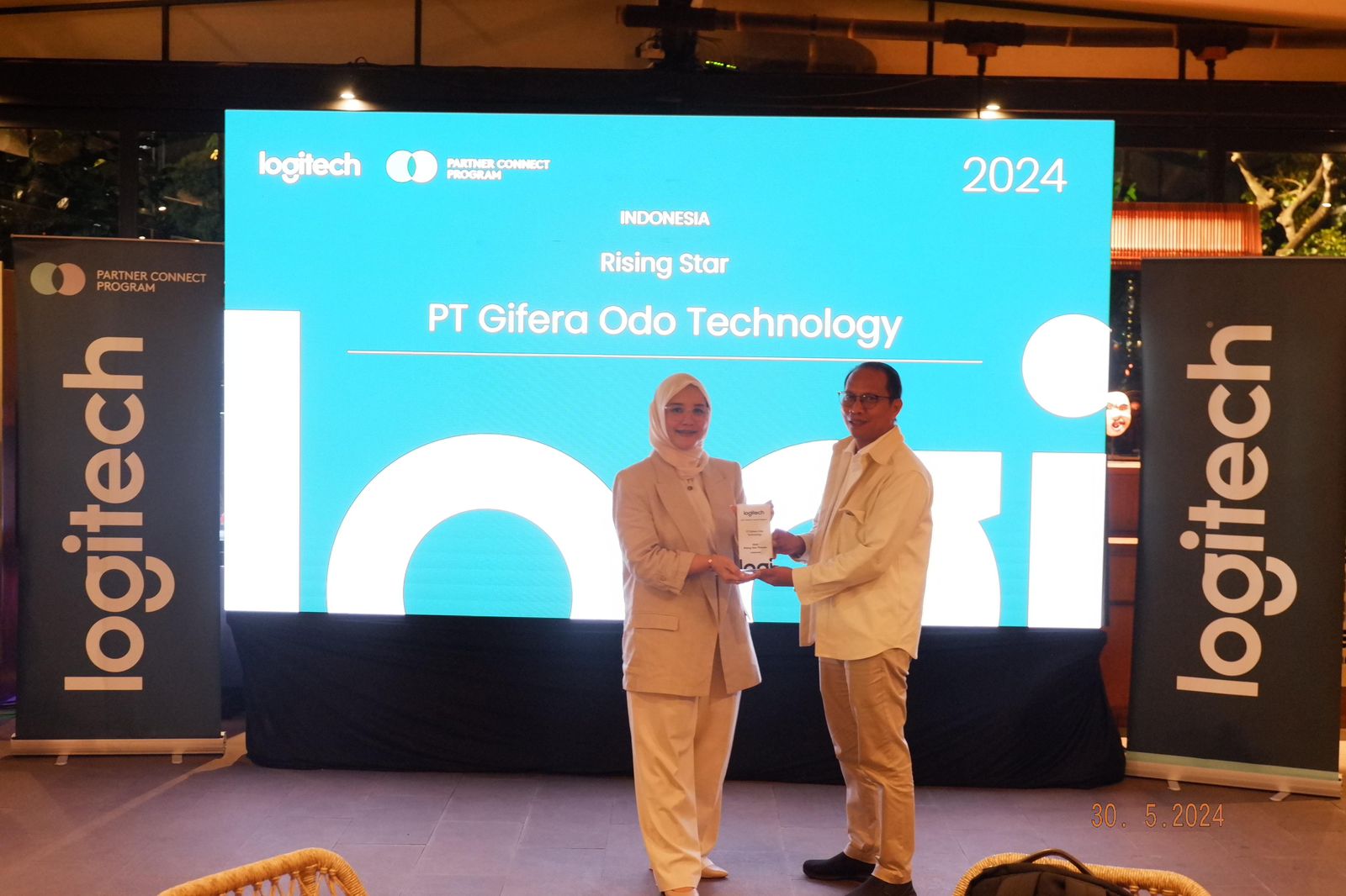 Gifera Odo Technology Resmi Menjadi Authorized Partner Logitech ...